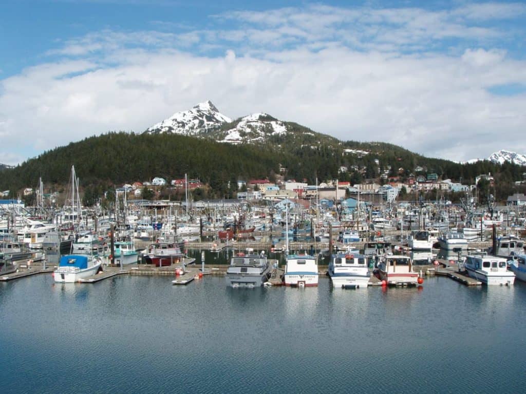 Top 15 Charming Small Towns to Explore in Alaska | Go Travel Daily